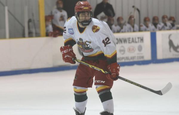 Robitaille Commits to Manhattanville