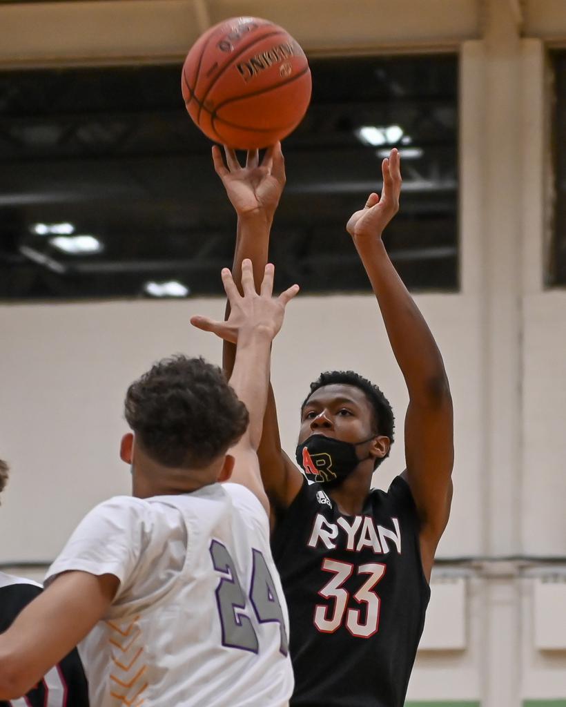 BOYS BASKETBALL: Skillings, Farmer Push Roman Catholic Closer to Title Game