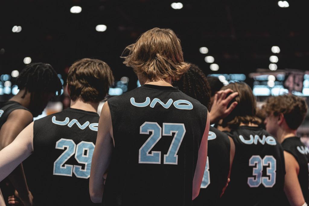 Why Choose UNO?