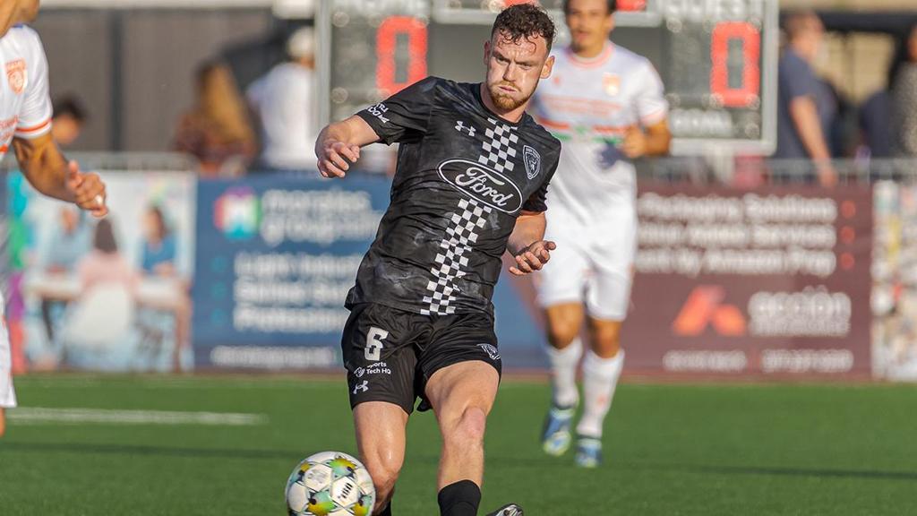 Loudoun United adds experienced midfielder James Murphy