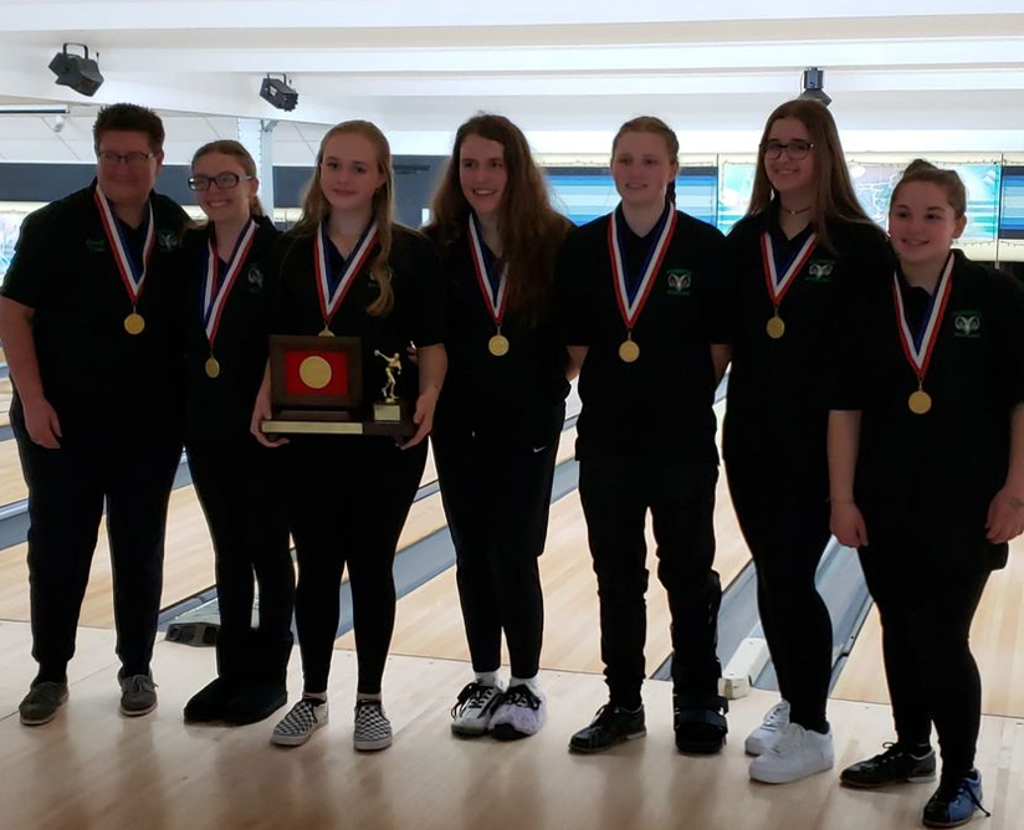 BOWLING: Sophomore Phenom Maribeth Baker, Paving Her Own Lane in ...