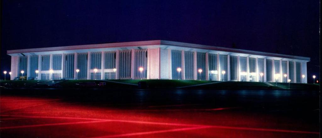 Metropolitan Sports Center/Met Center