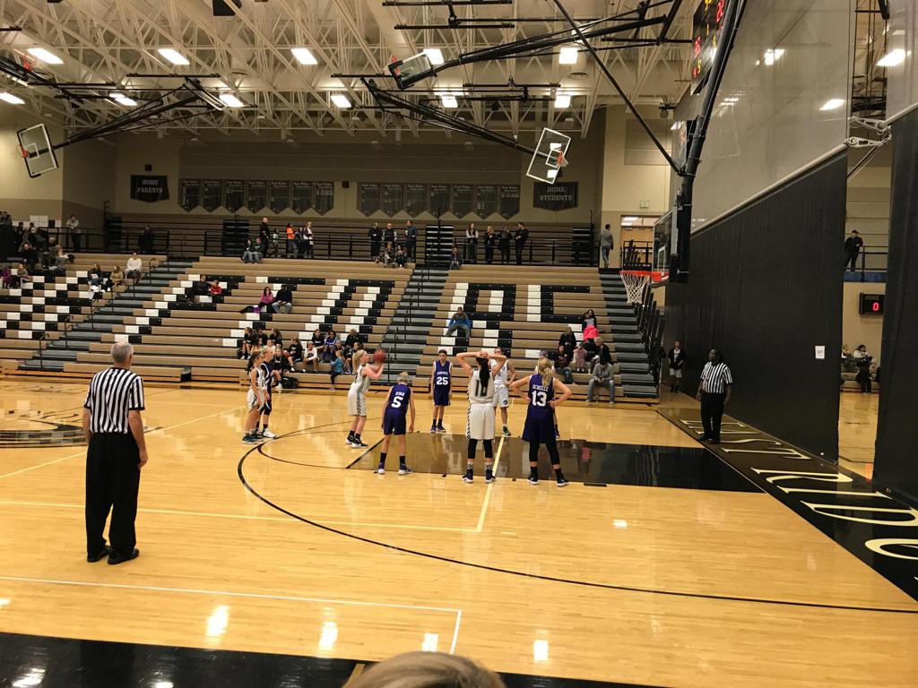 Girls Traveling Basketball