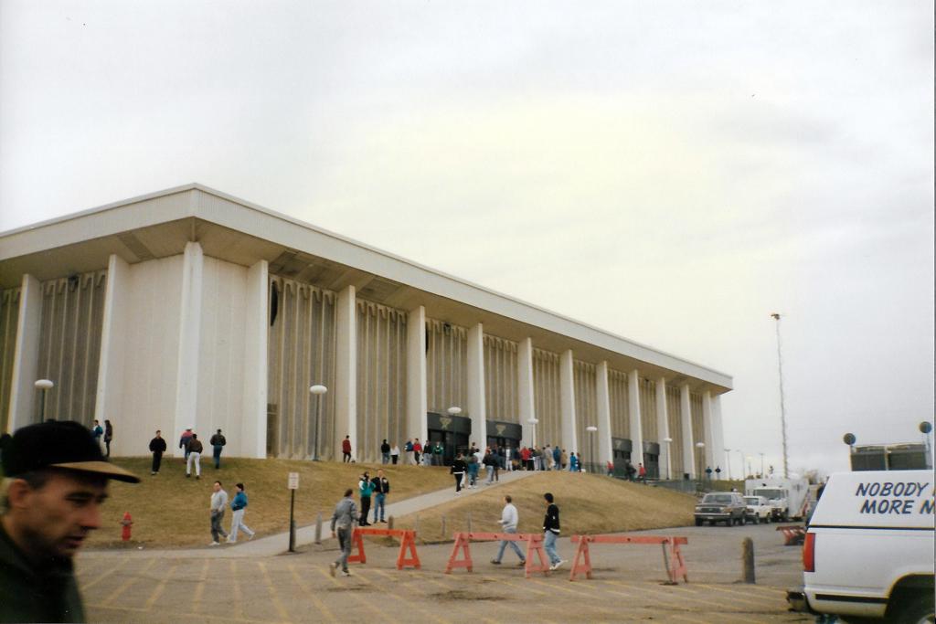 Metropolitan Sports Center/Met Center